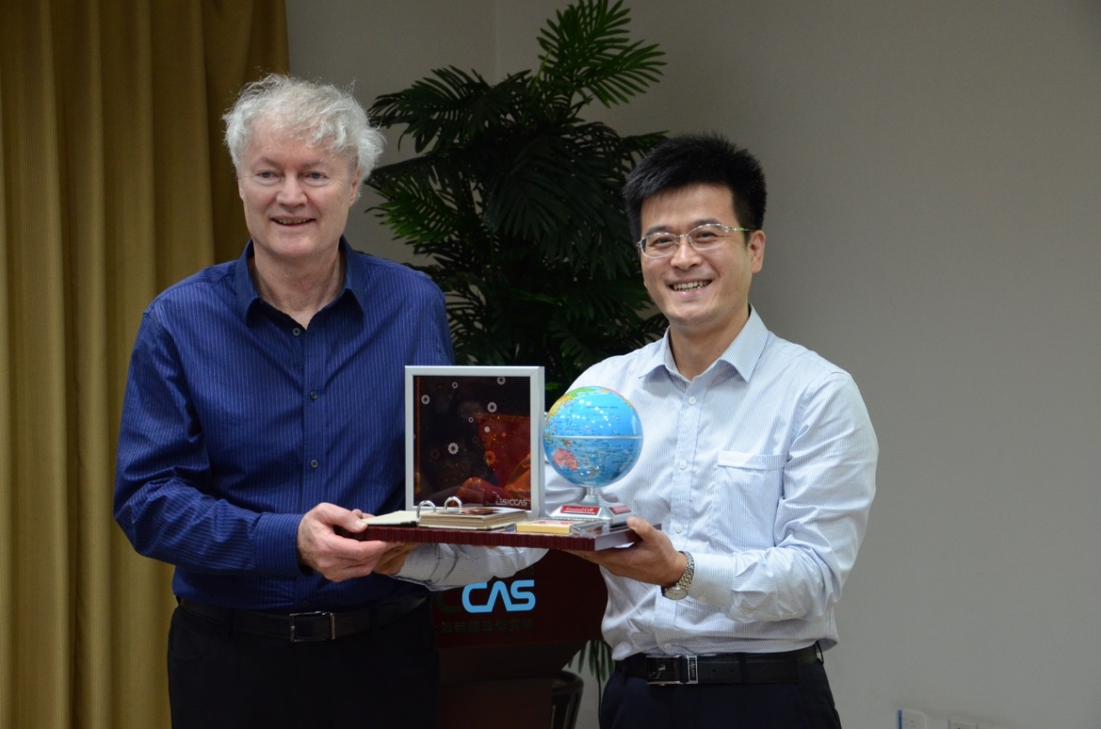 Michael Gratzel教授到上海硅酸盐所进行学术访问--中国科学院上海硅酸盐研究所